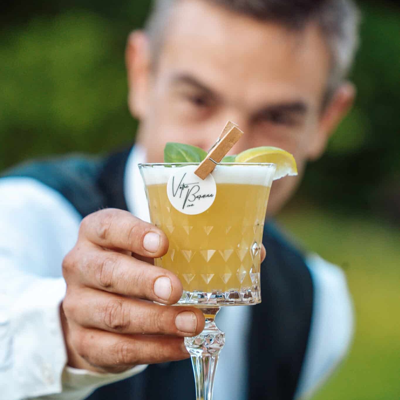 Quelles sont les caractéristiques d'un bon barman ? - VotreBarman.com